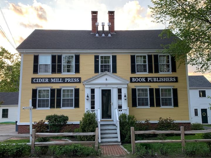 The Book Loft - Kennebunk, ME