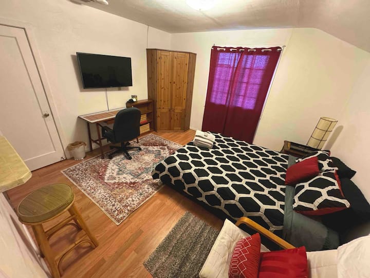 Clean, Cozy Studio/ Kitchen Parking,self-check-in - Vallejo