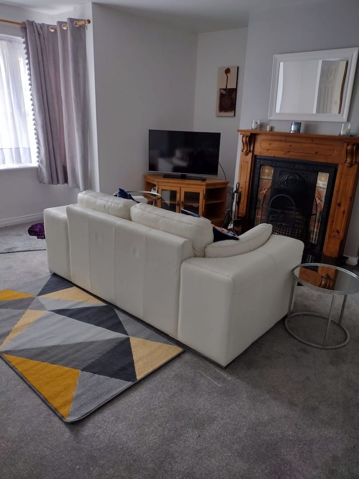 4 Bedroom Located In The Heart Of Killarney - Killarney