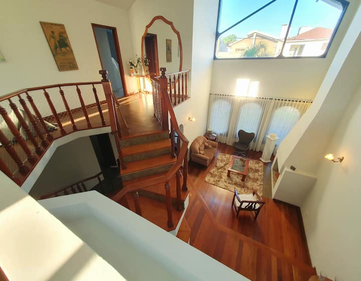 Casa Espaçosa Com Piscina E Churrasqueira - Pelotas