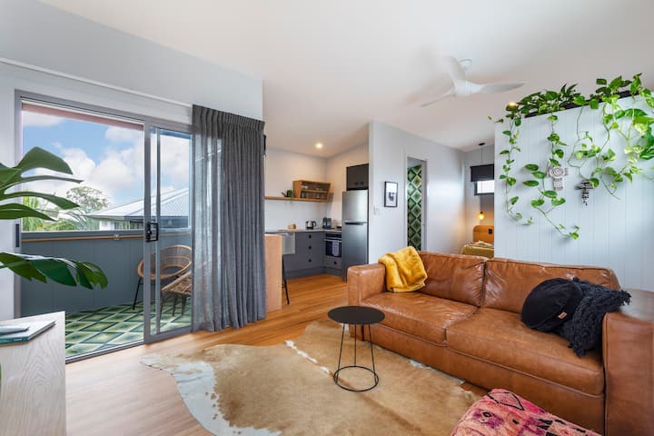 Maroochydore Beach Studio - Sunshine Coast