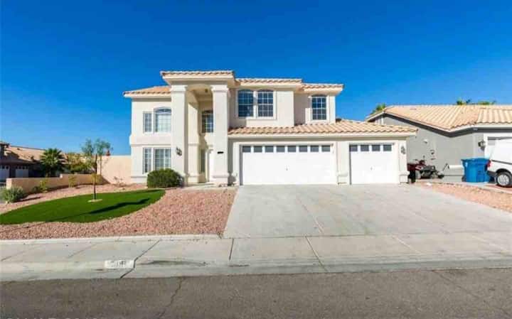 #91 Cozy Corner House Pool Table & Many Games - Las Vegas, NV