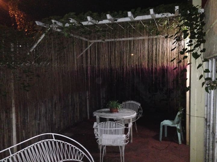 MARIKINA Private Pool, Patio (8 hrs DAY USE only) - Guesthouses for ...