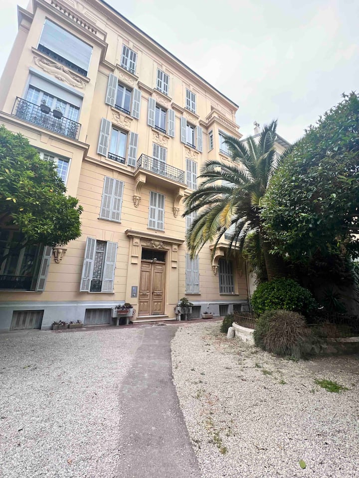 Appartement En Plein Centre De Nice - Nice