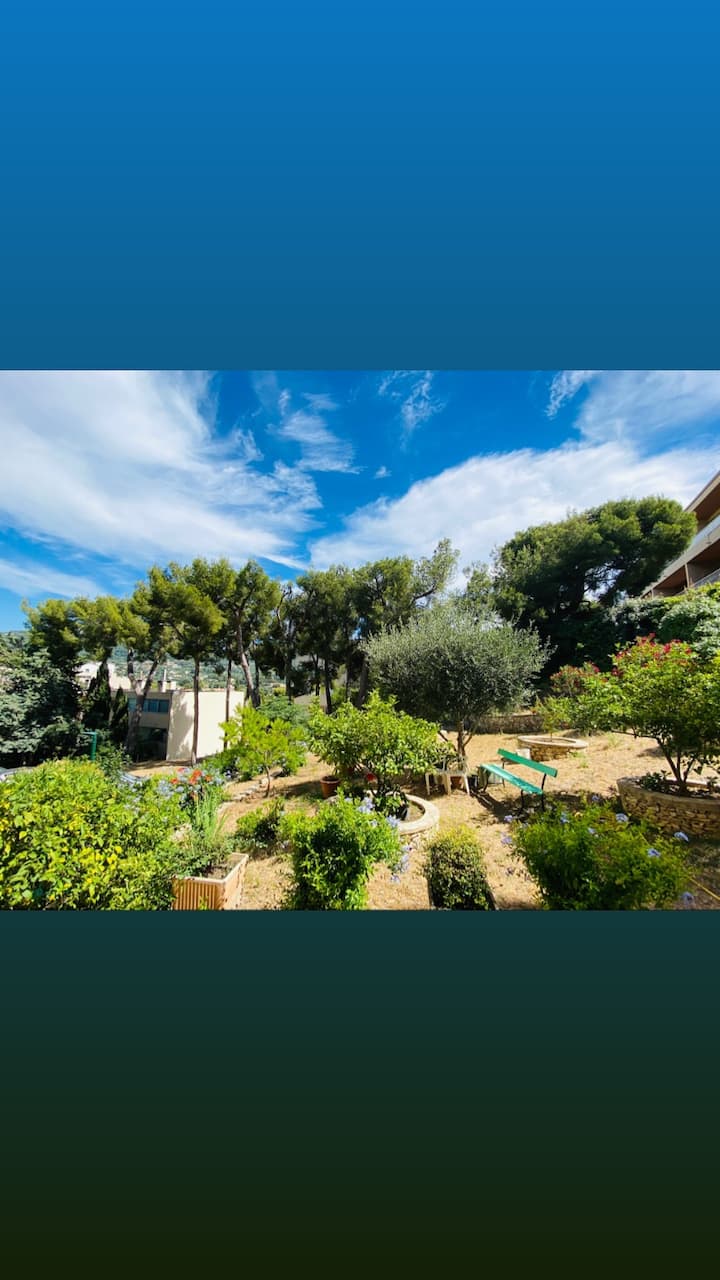 Cassis Appartement Rénové (6p)+ Parking Gratuit - Cassis