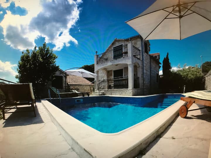 Beautiful Traditional Stone Villa In Skrip - Postira