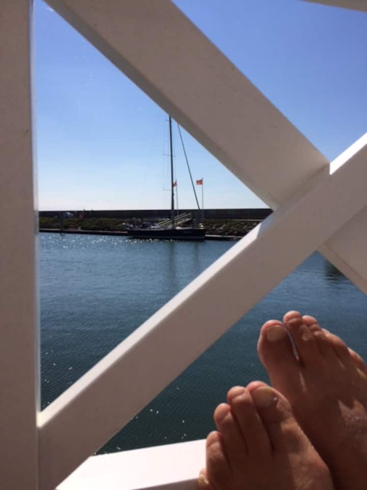 Les Pieds Dans L'eau - Deauville