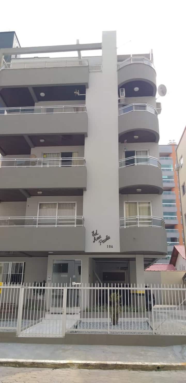 Ampla Cobertura Em óTima Localização Em Meia Praia - Pôrto Belo