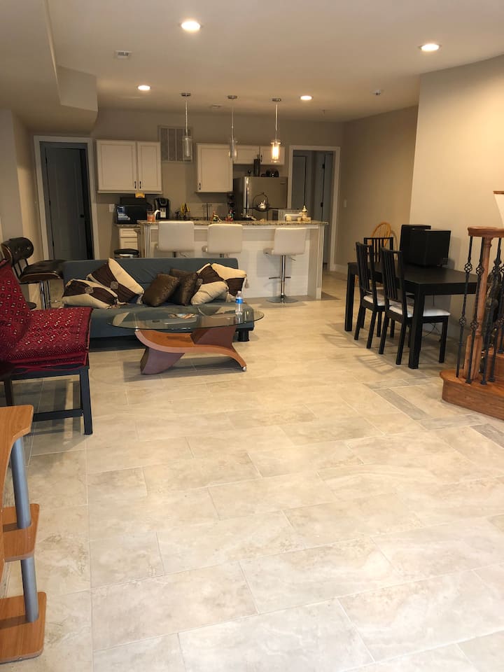 Beautiful Room In A Beautiful House - Arlington, VA