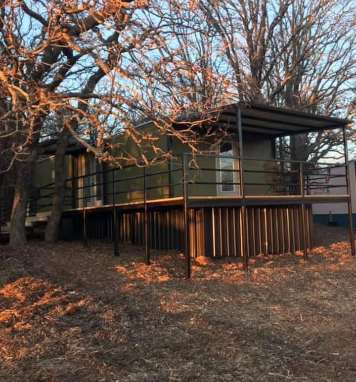 Kendall's View Kabins : Barrington - Clear Creek Lake, OK