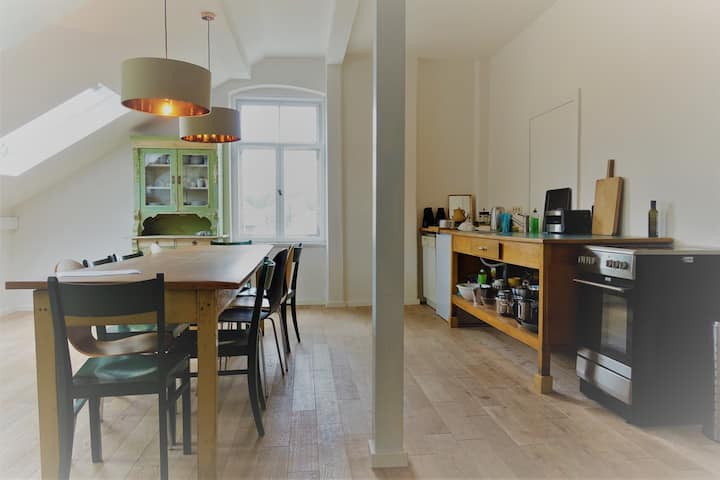 Künstlerwohnung Für Bis Zu 11 Personen - Zentral - Eisenberg