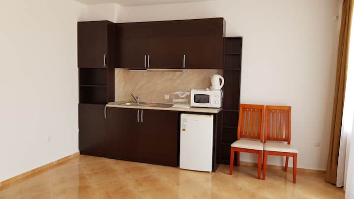 Big And Good Apartment Near Sea - Pomorie