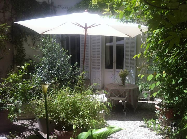 Jardin, Calme, Plein Centre Ville, Duplex - Marseille