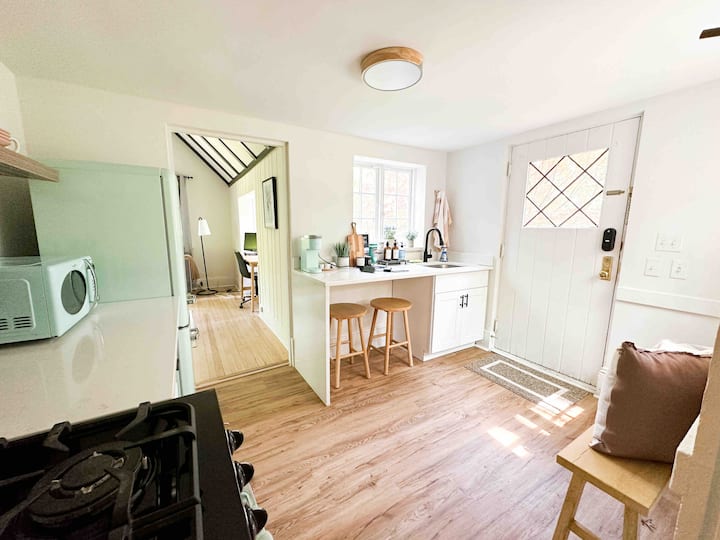 Greenery Love Nest - Mahwah, NJ