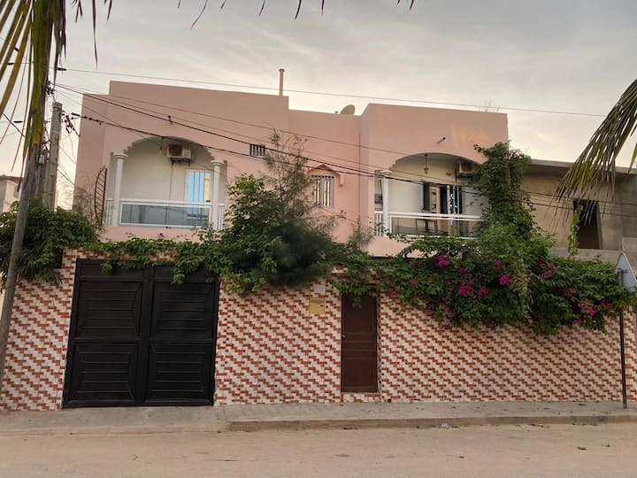 F3  Face à La Mer Dans Maison Avec Accès Privatif - Sénégal