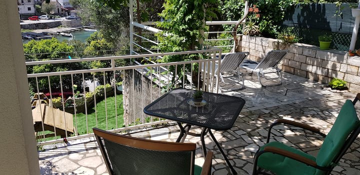 Greenhouse Studio Apartment - Cavtat
