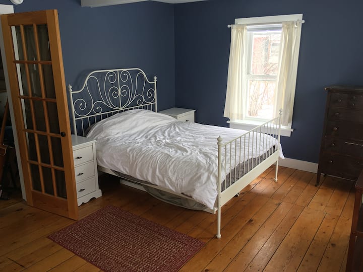Restored 2 Bedroom Farmhouse In Winooski - Colchester, VT
