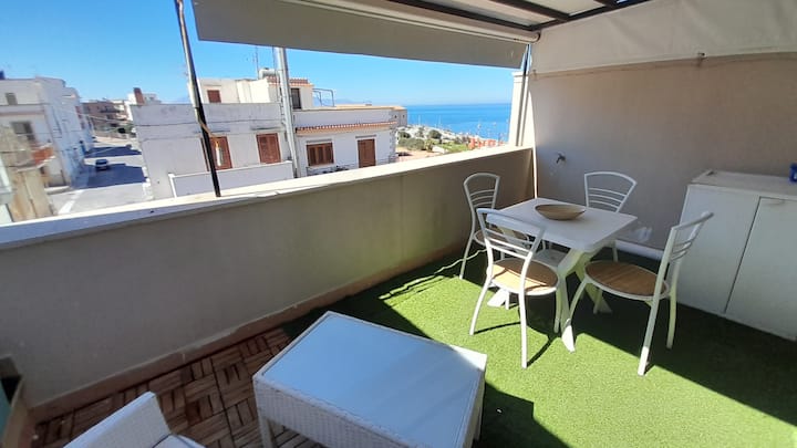 La Casa Con Terrazza  Vista Mare - Terrasini