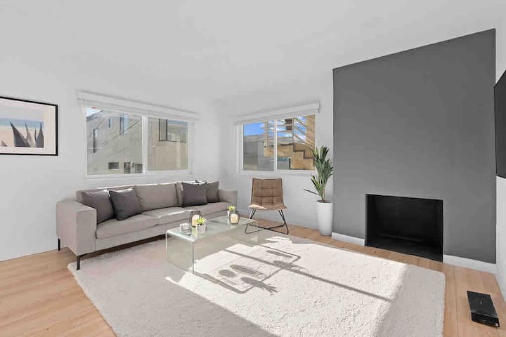 Brand New Ocean-view Beach Home Steps To The Sand! - Torrance, CA