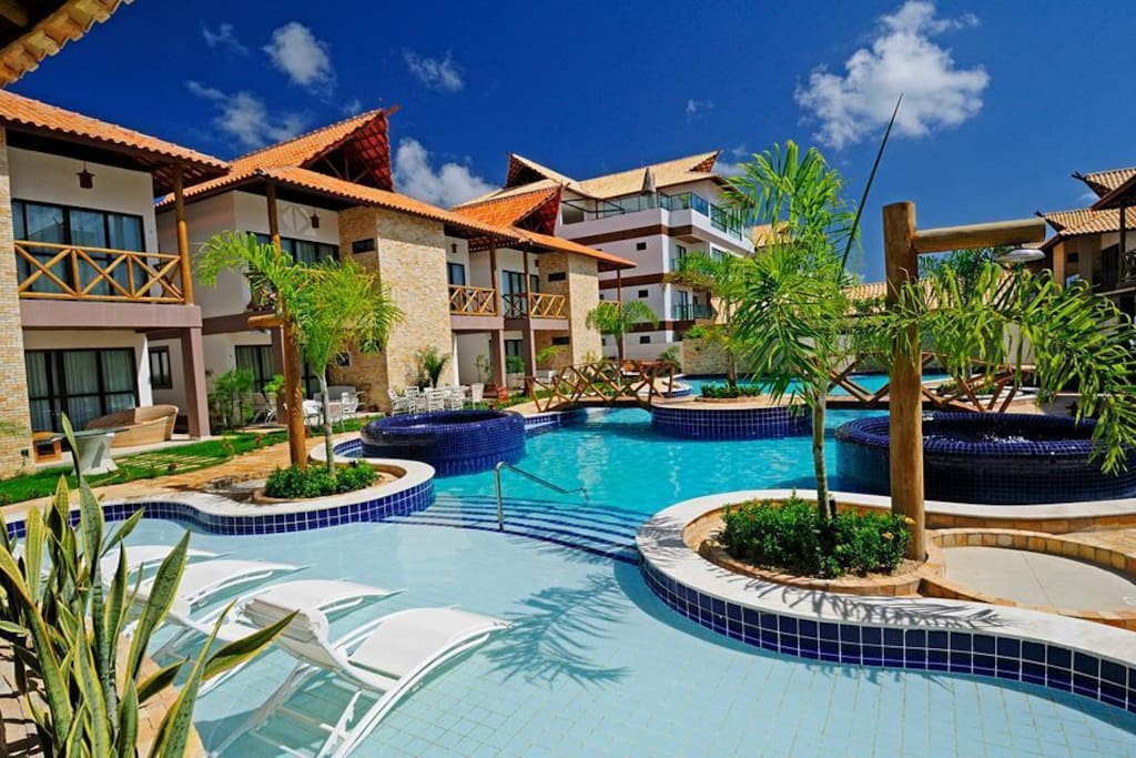 Bangalô com Área de Lazer Estilo Resort - Bangalôs para Alugar em ...