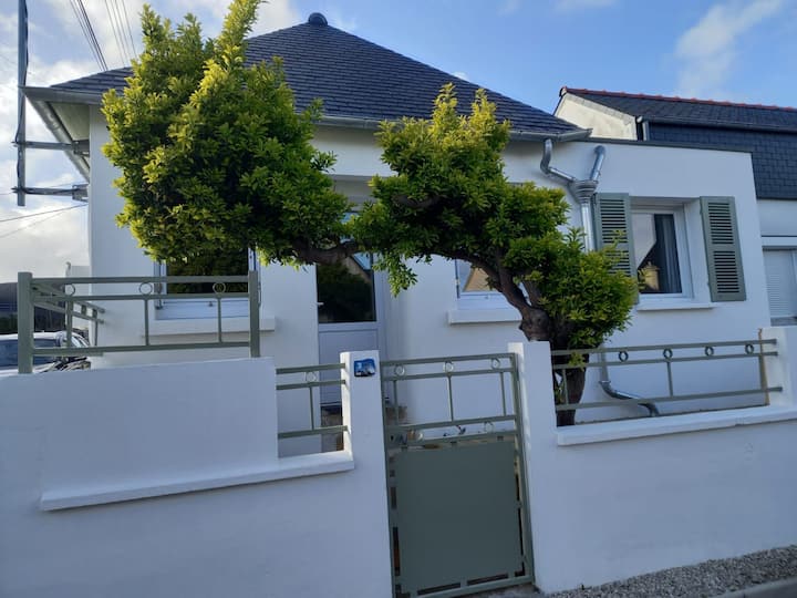 Petite Maison Bord De Mer - Plérin
