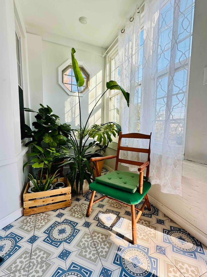 34th. Spacious Townhouse Next To Light Rail - New Jersey