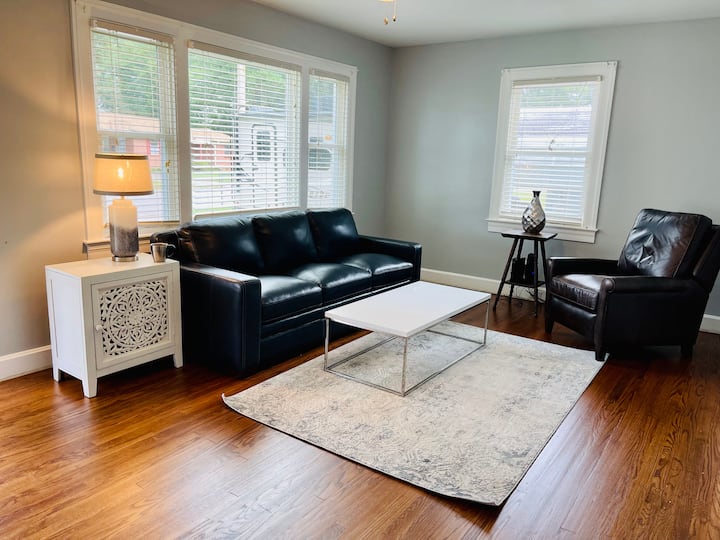 Cozy Parkside Home Away From Home #Namastehereyall - Wilson, NC