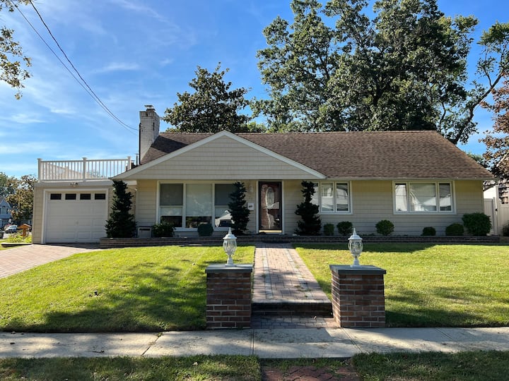 Modern Luxury Private Home Near Jfk And Ubs Arena - Garden City, NY