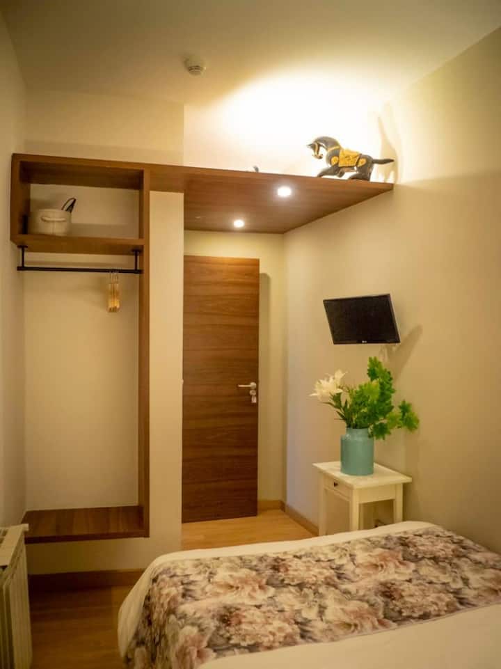 Pension Ciudadela - Individual - Tarifa Estandar - Barcelona