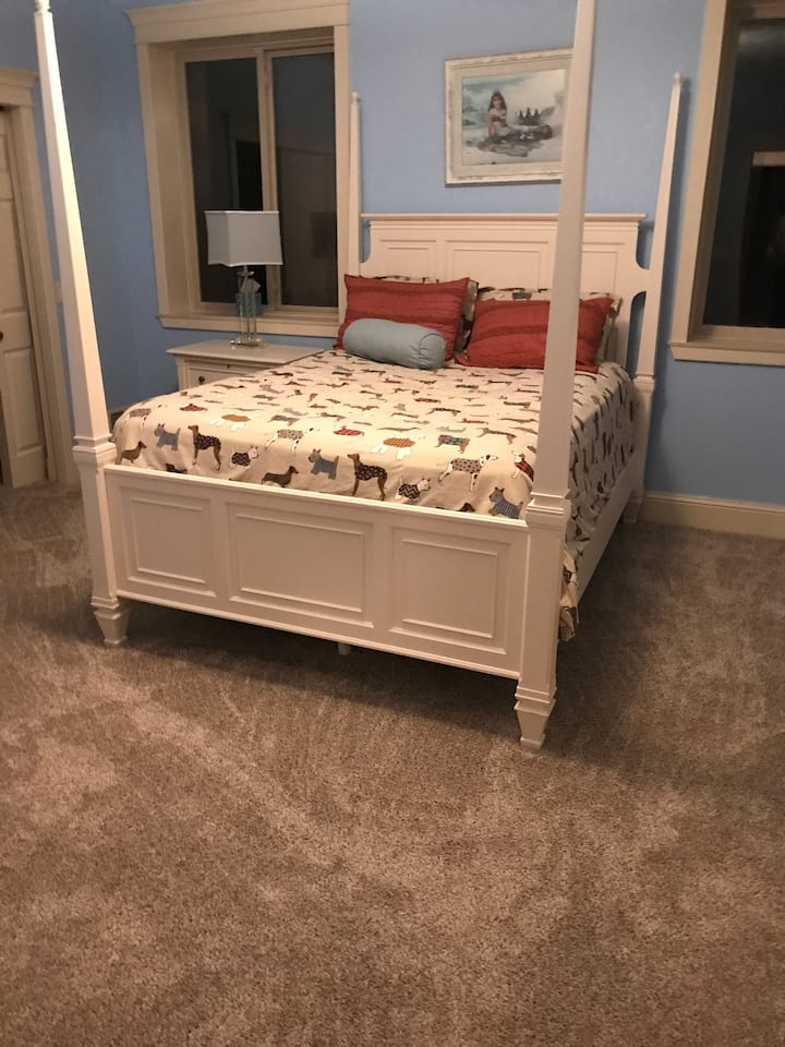 Fun Place, Nature's Retreat, G.r. (Lower Level) - Greenville, MI