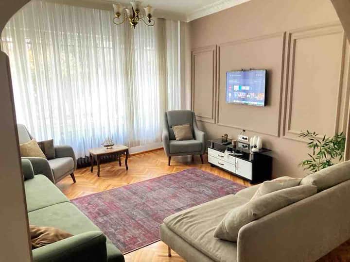 In The Heart Of Sisli - Istanbul