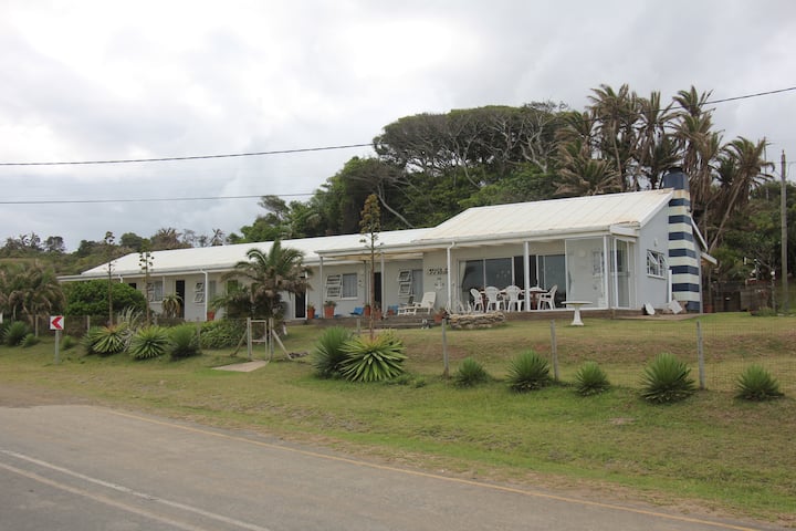 Large Beach Cottage At The Qolora, Seagulls Resort - Kei Mouth