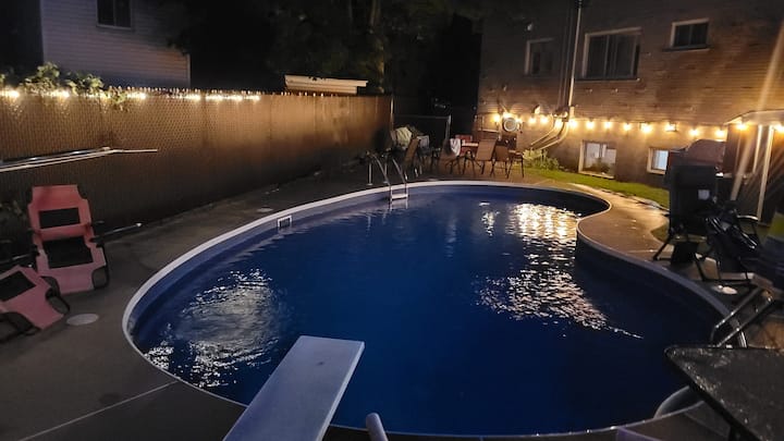Deluxe Spacious  Apartment  4bdr 3 Bath - Laval, Quebec, Canadà