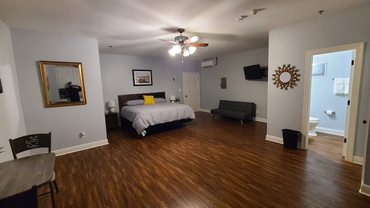 Mimmo' B&b Lovely Room With Free Parking, Unit #1 - Laurel