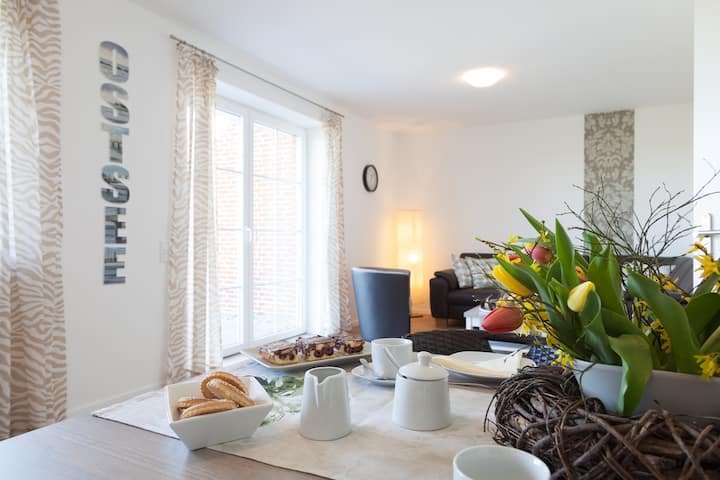 80 M² Ferienwohnung ∙ 3 Schlafzimmer ∙ 5 Gäste - Arnis
