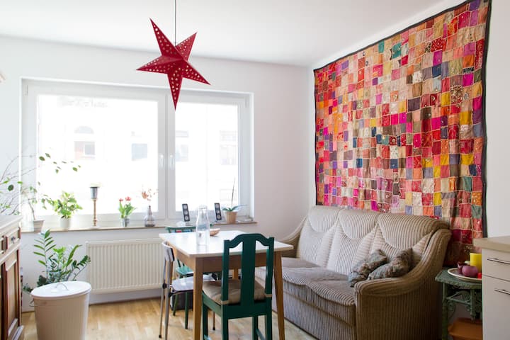 Welcoming And Central Home With Private Balcony - Cologne
