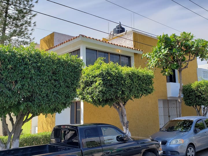 Hermosa Casa A Minutos De La Playa, 16 Guests! - Mazatlán