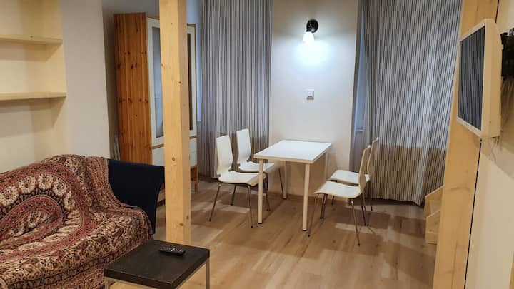 Studio Apartment Close To National Theatre - Prága