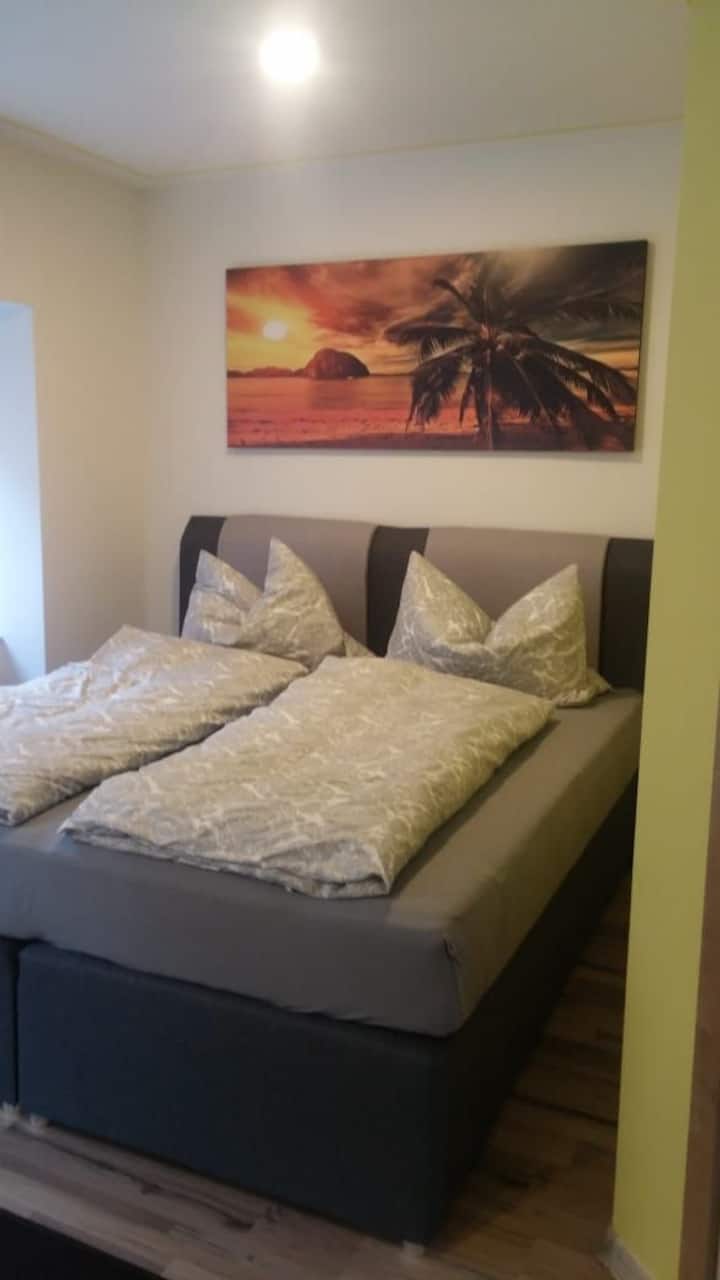 Neue Ruhige , Zentrale Ferienwohnung - Löbau