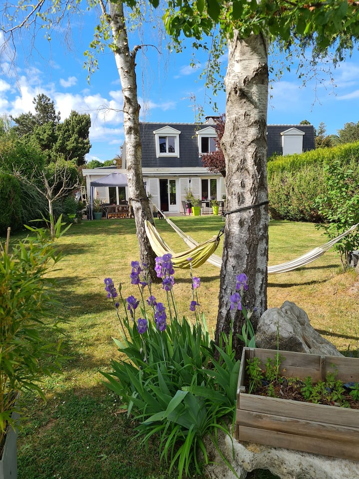 Belle Maison Plein Sud Proche Paris Disney Forêt - ibis budget Santeny