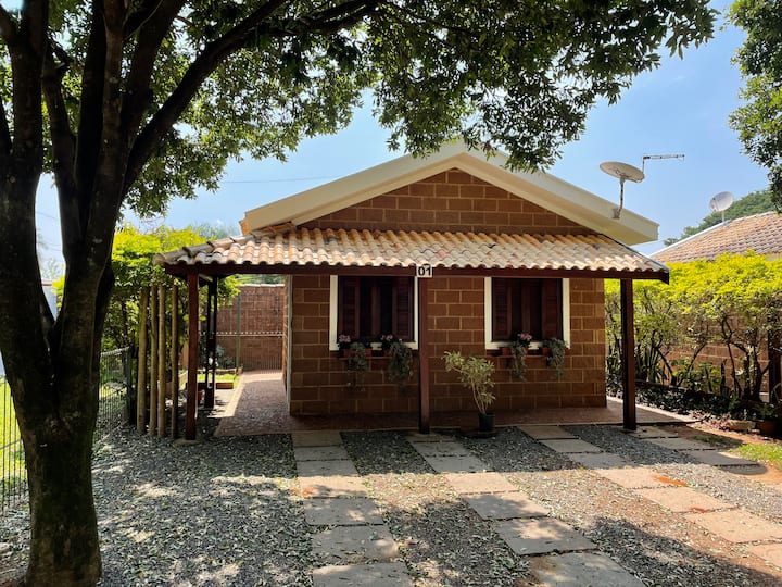 Chalé Lua Nova - Chalés para Alugar em Holambra, São Paulo, Brasil - Airbnb