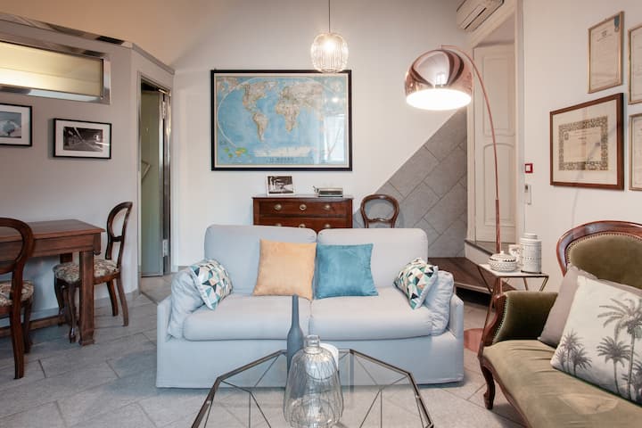 Top Floor Central & Quite Apartment, Garage, Cable Internet - Turim