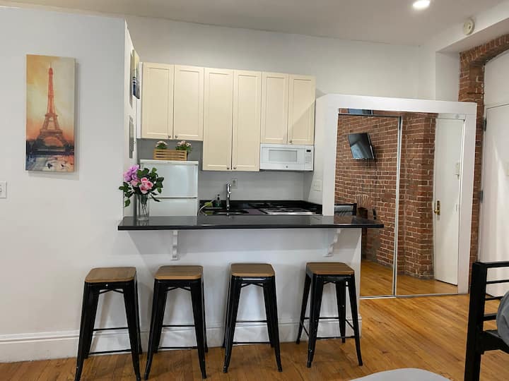 Exclusive Studio 623 | Private Bathroom - Secaucus, NJ
