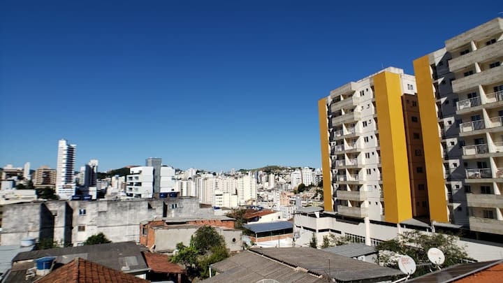 Perto: Ufjf Shoping Mercado Hospital Centro Bancos - Juiz de Fora