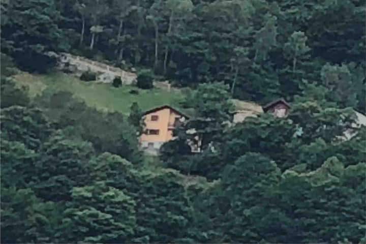 Camera - Casa Nel Bosco, Romantica E Panoramica - Bellinzona