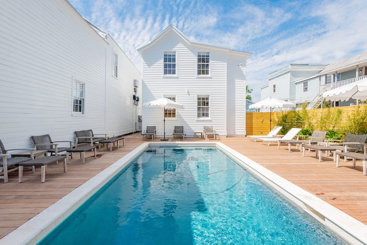 Boutique Home & Resort Pool  The Bermuda - South Carolina
