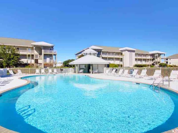 Free Parking/private Beach Access/ Pool/king Suite - Orange Beach, AL