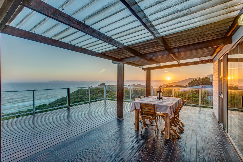 Beach house with amazing sea view - Houses for Rent in Keurboomstrand ...