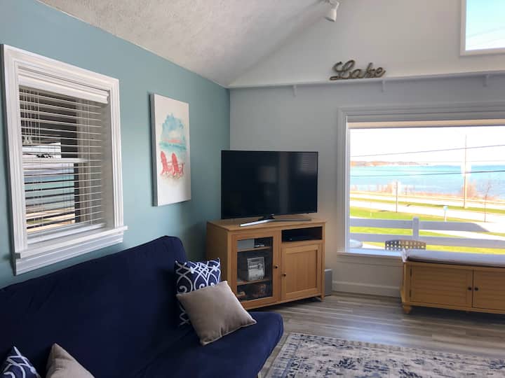 Downtown Traverse City Loft Across From West Bay - Traverse City, MI