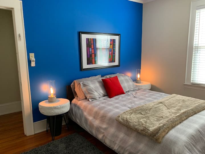 Three Blocks From Atrium Hosp. Rm 2 - Winston-Salem, NC